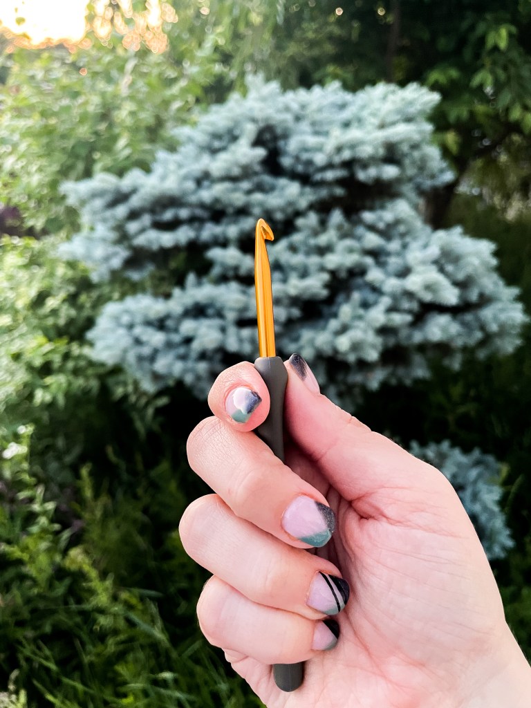 Review: A Modern Guide to Textured Crochet + Tulip Hooks – rin knits ...