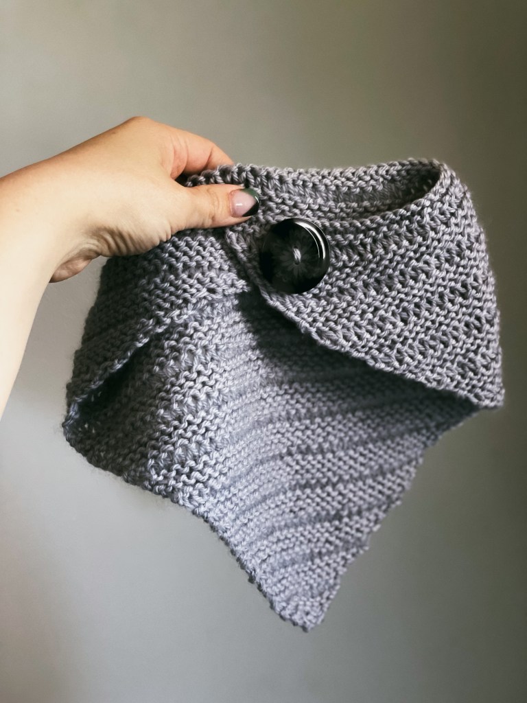 The Phoenix Cowl | Free Knitting Pattern – rin knits and stuff